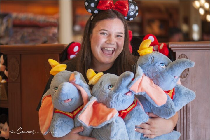 Walt Disney World Senior Pictures | Magic Kingdom | Book Now